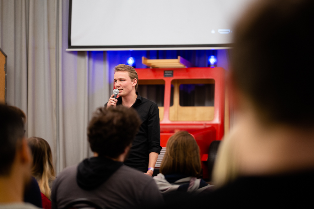 Jung, engagiert – kommunalpolitisch aktiv – Tagger